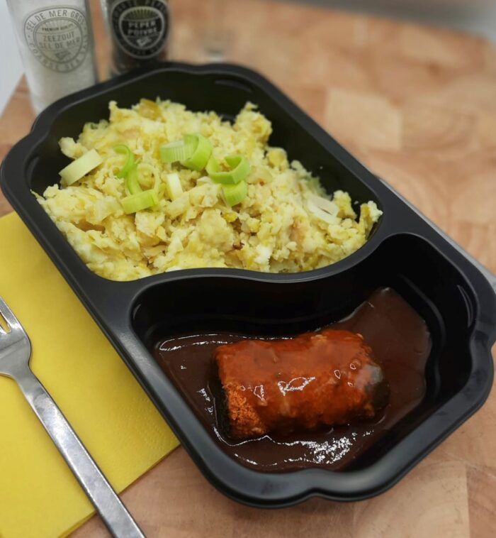 Slavink met gebakken aardappel en sperzieboontjes - Oma Jet en Tante Mina