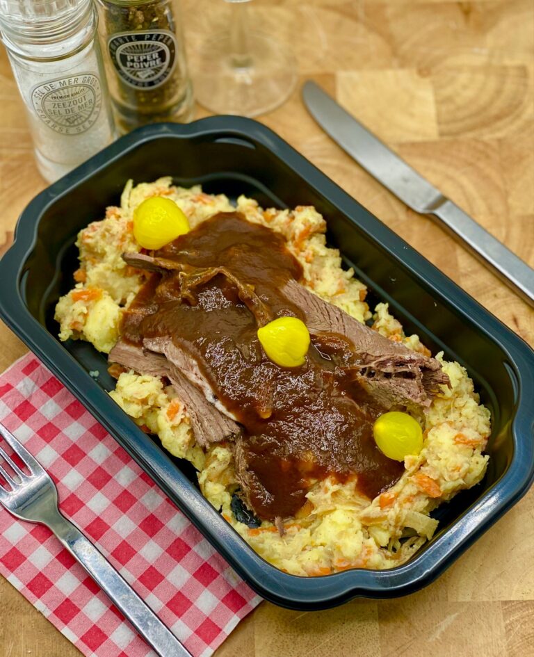 Stamppot v.d. week: hutspot met klapstuk - Oma Jet en Tante Mina